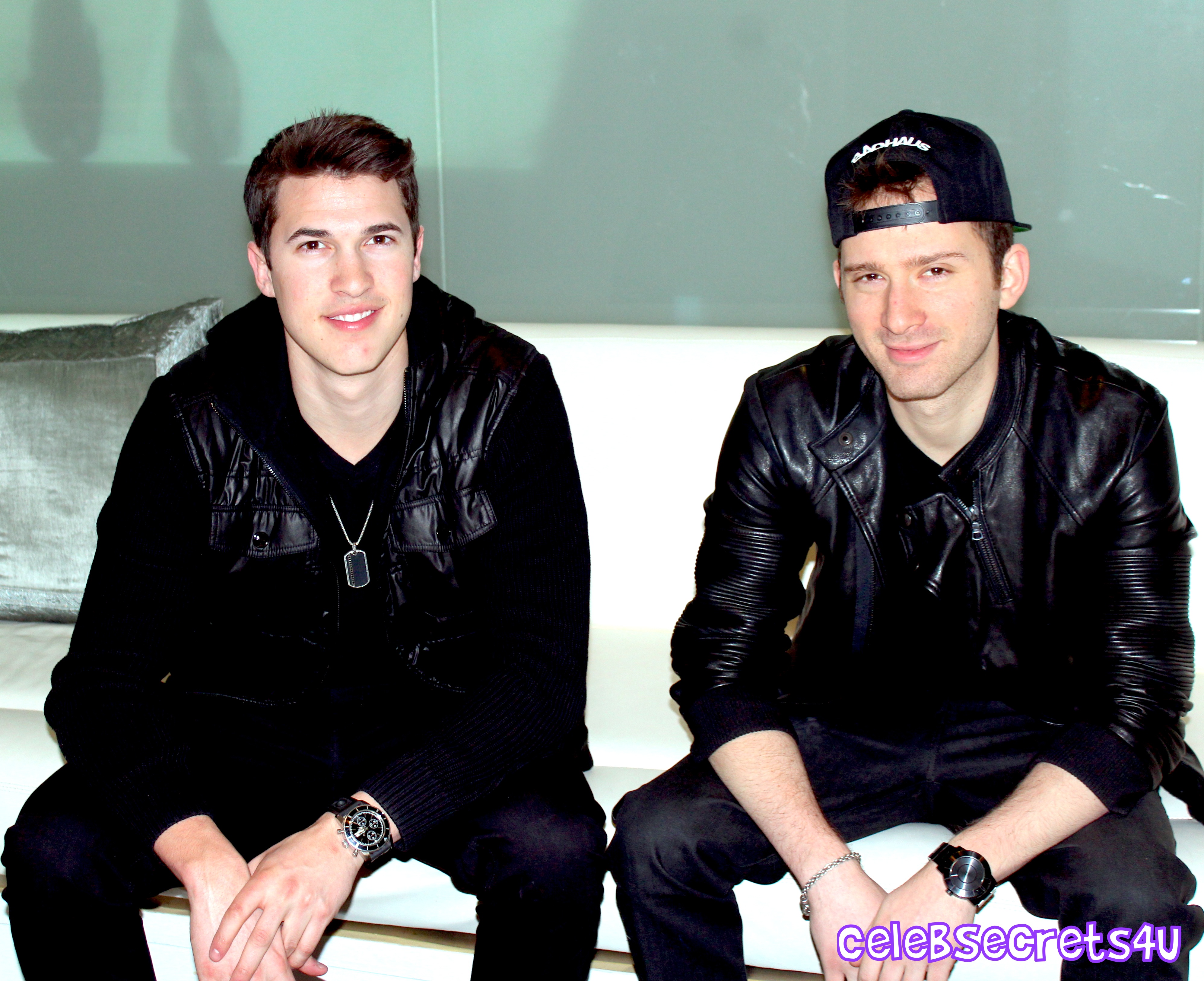 Music Monday: Meet Timeflies (@timeflies @whatupcal @robresnick ...