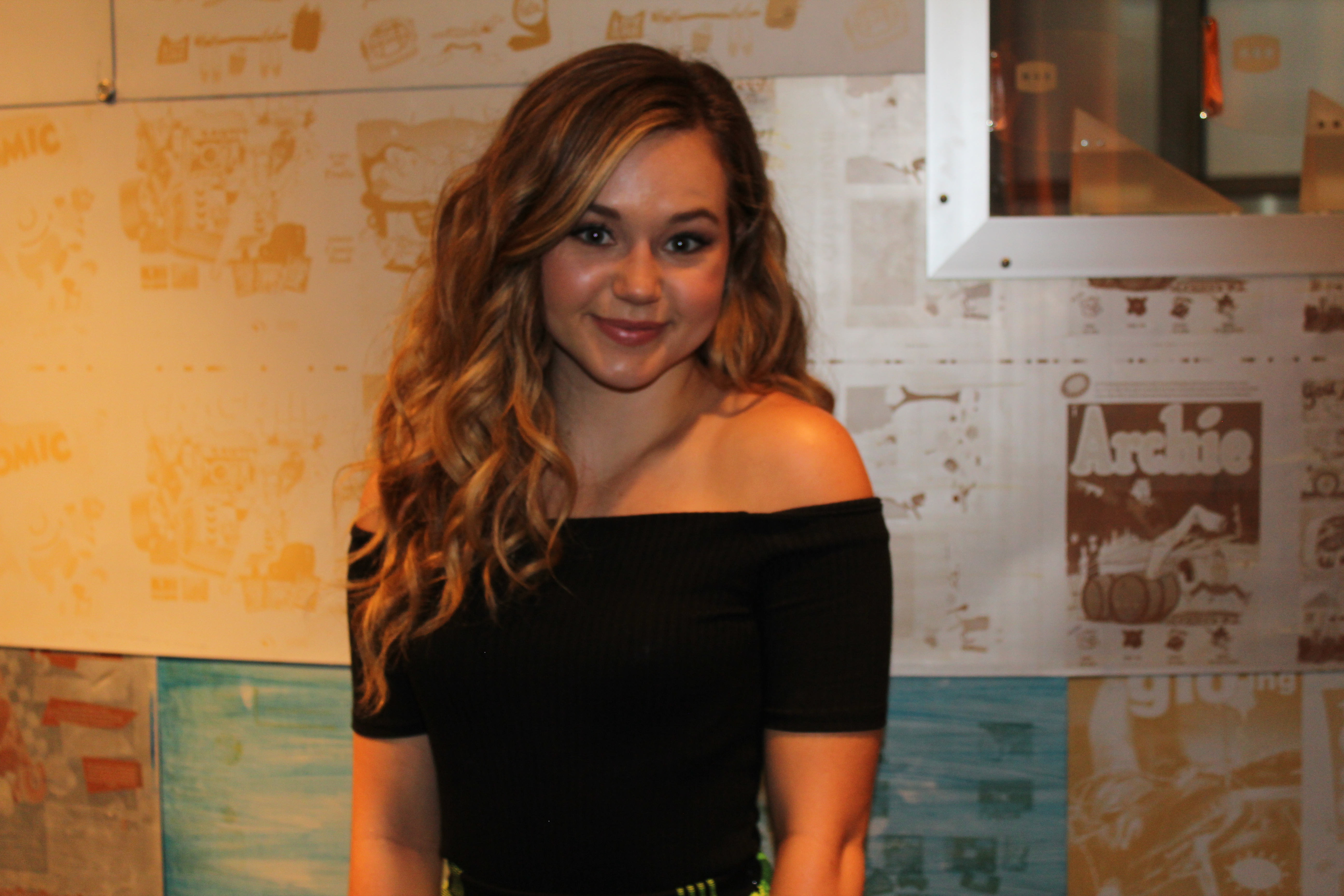 Brec Bassinger Gushes Over Harry Styles & Reveals Favorite Fashion ...