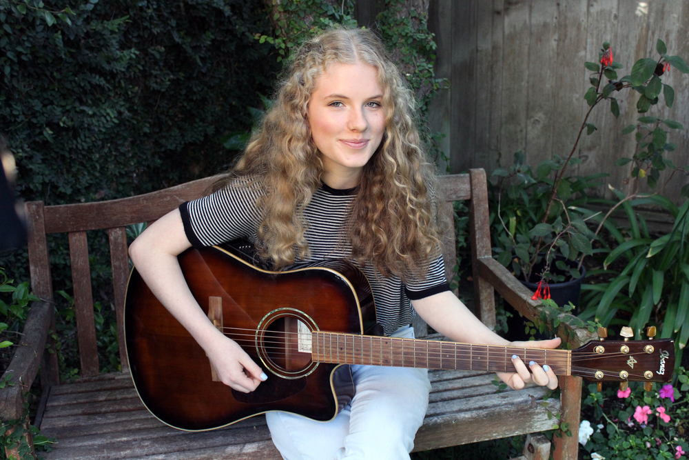 Meg Smith Covers Shawn Mendes’ “Stitches” and It’s AMAZING ...