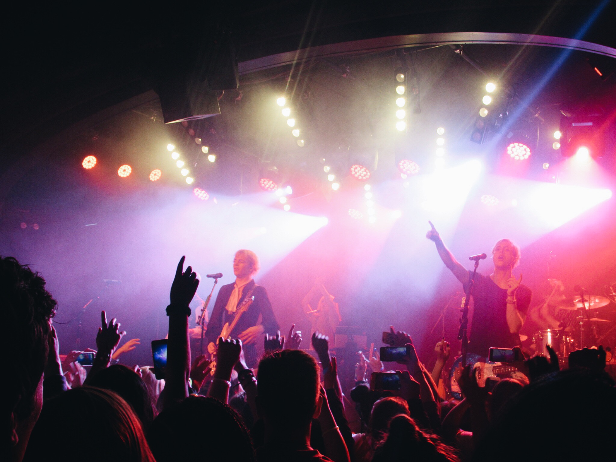All the Details from R5’s ‘New Addictions’ Album Release Party – Celeb ...