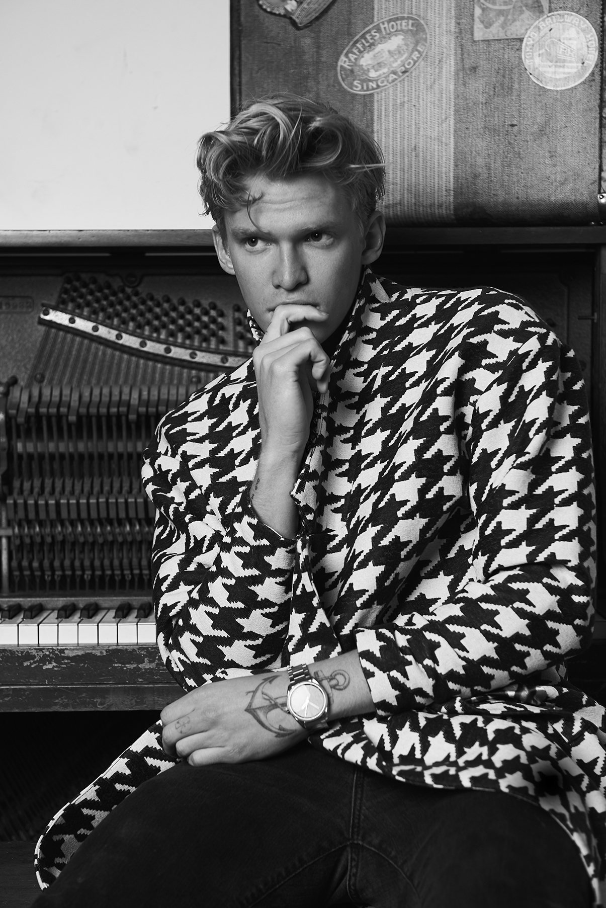 LISTEN: Cody Simpson & the Tide Release Summer Jam “Don’t Let Me Go ...
