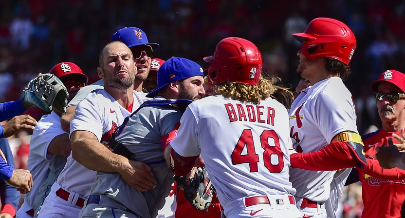 All-Out Brawl Ensues As Mets-Cardinals Get Chippy, Hit Batters – Celeb ...
